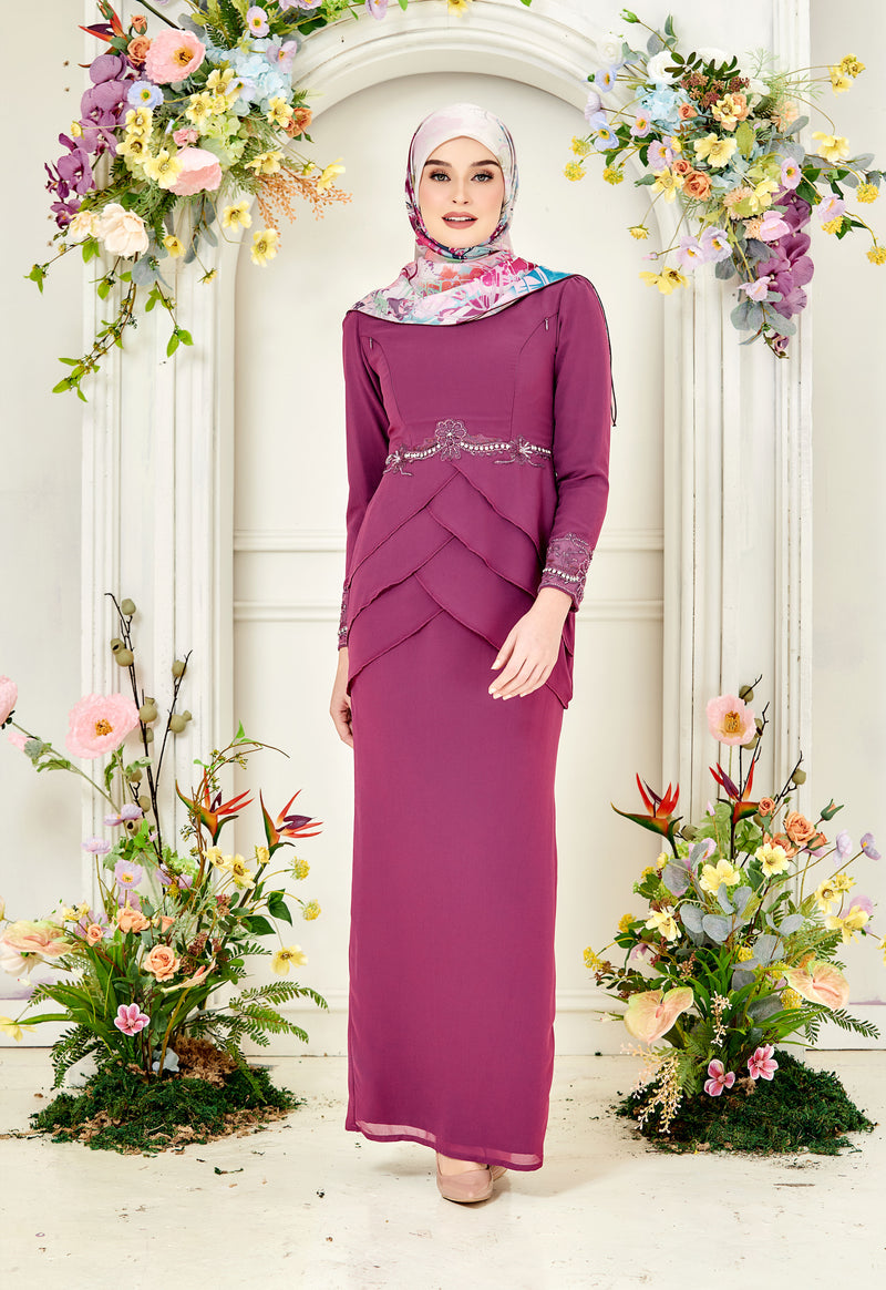 Women's Kurung