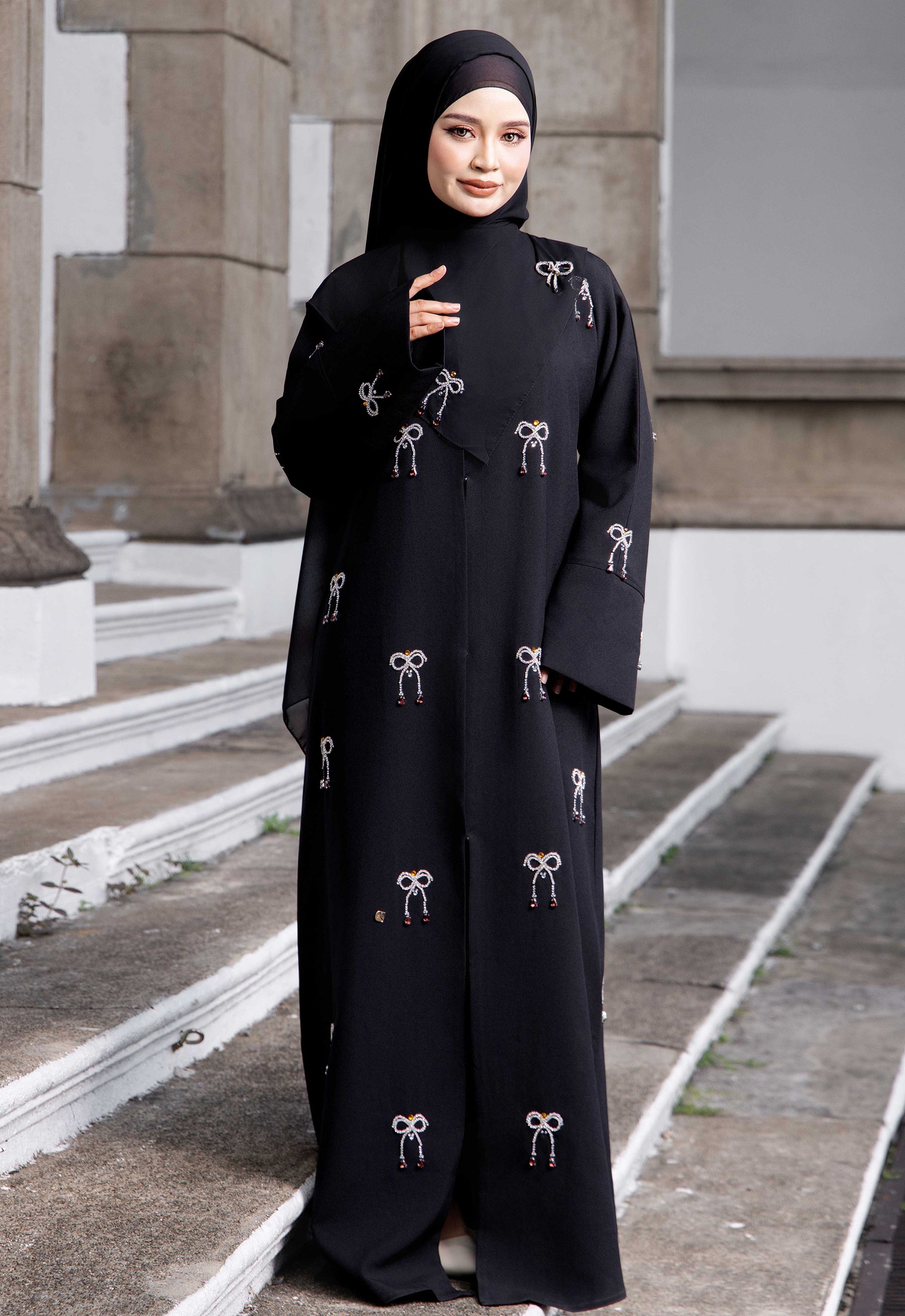 MINAZ Abaya